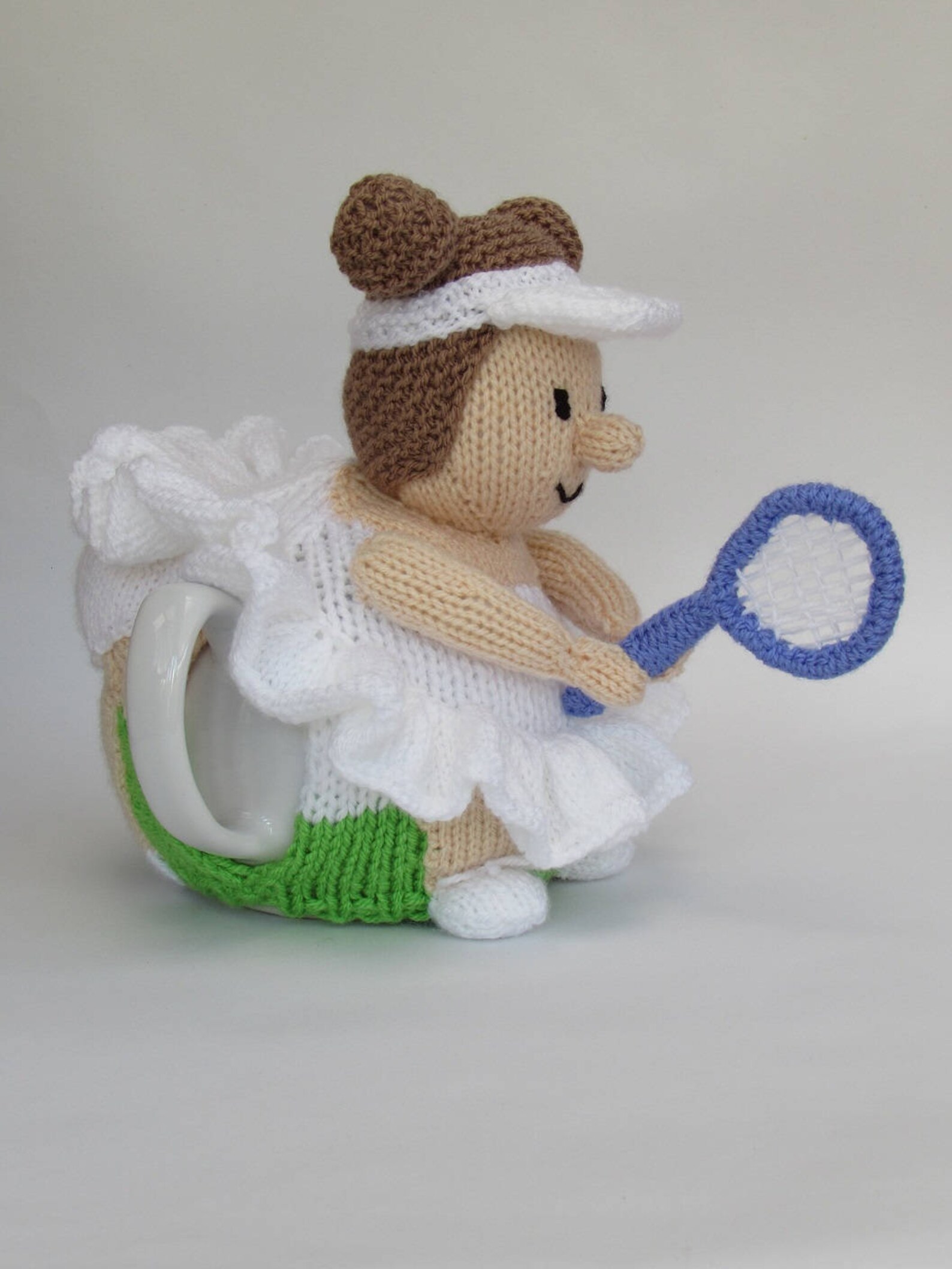 Wimbledon Tennis Player Tea Cosy Knitting Pattern - Etsy
