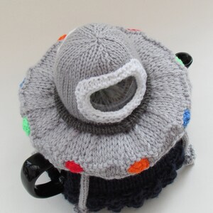 Alien Spaceship Tea Cosy Knitting Pattern - Etsy