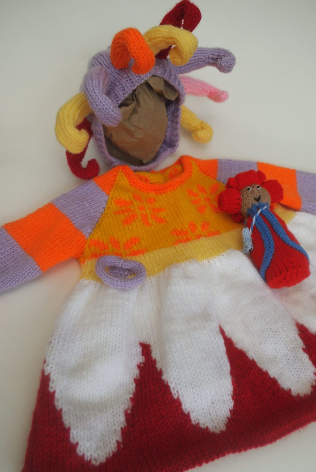 Baby's Upsy Daisy Inspired Dress and Hat Pattern and Free Mrs Pontipine ...