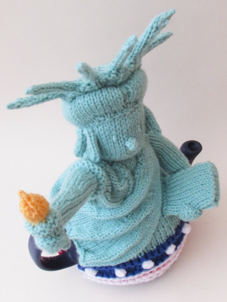 Statue of Liberty Tea Cosy Knitting Pattern to Knit This Amazing ...
