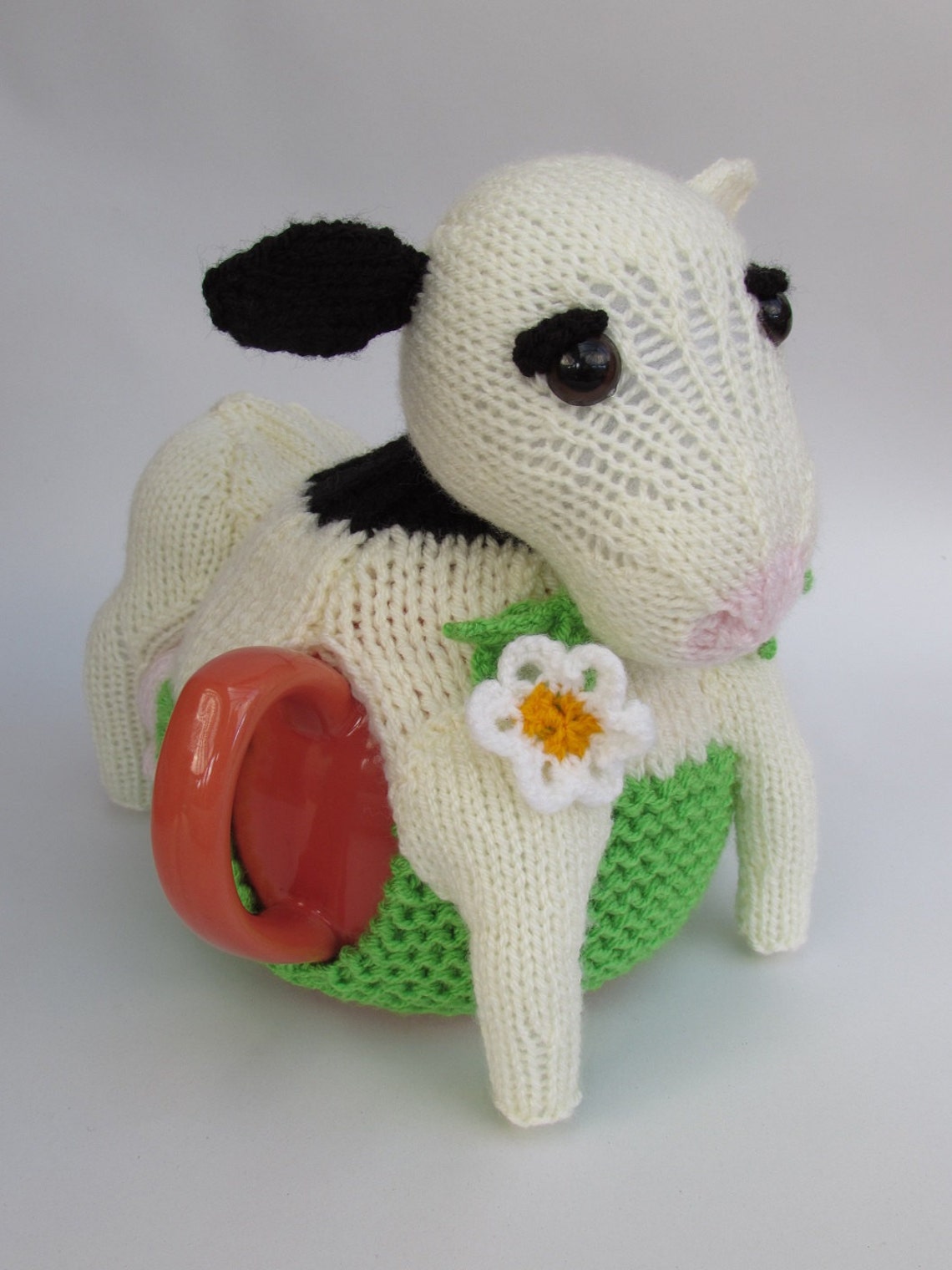Friesian Cow Tea Cosy Knitting Pattern - Etsy