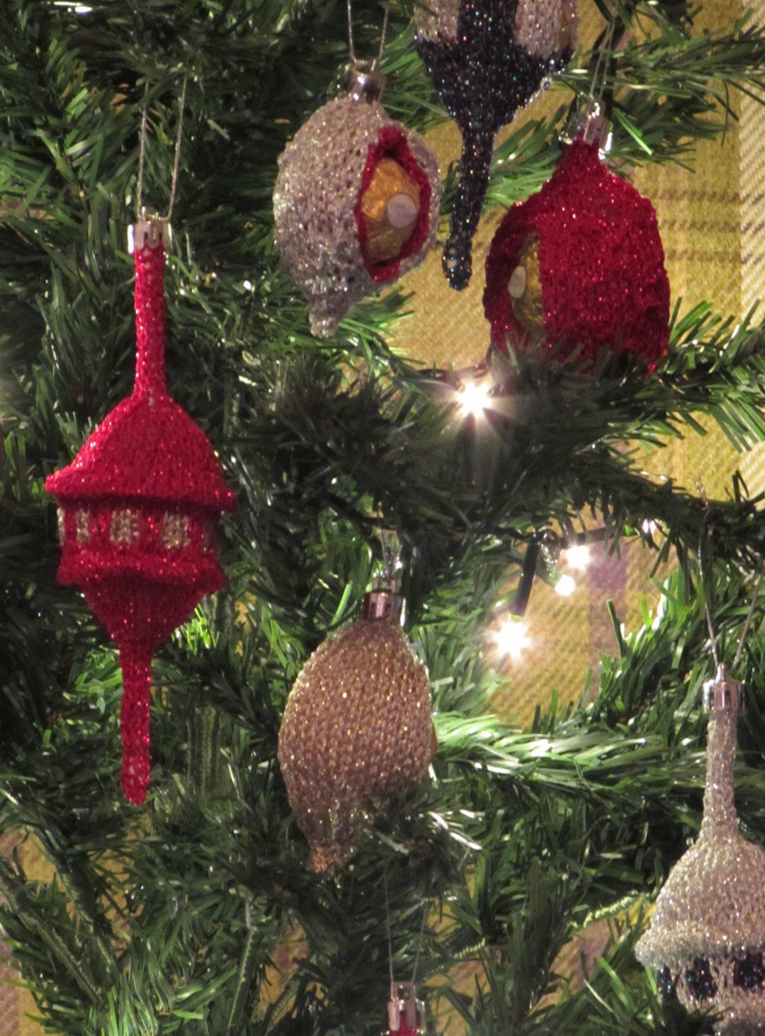 Ferrero Rocher Christmas Tree Baubles Knitting Pattern - Etsy
