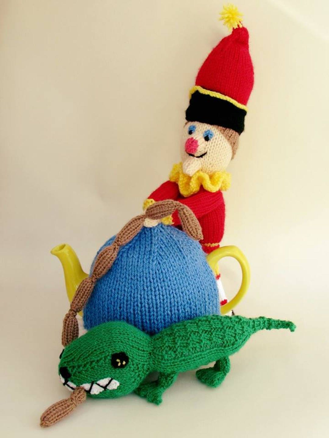 Mr Punch Tea Cosy Knitting Pattern - Etsy