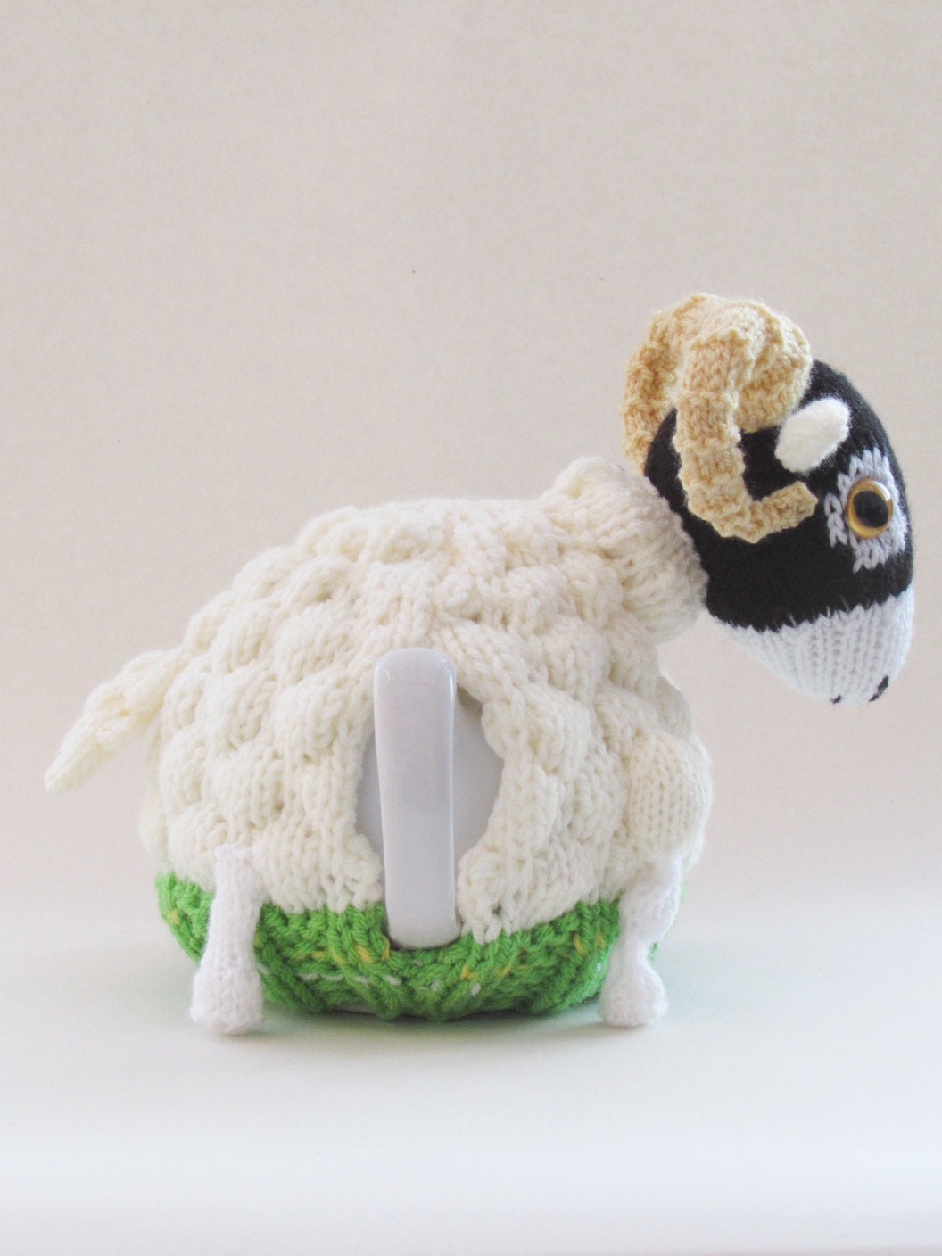 Swaledale Sheep Tea Cosy Knitting Pattern | Etsy