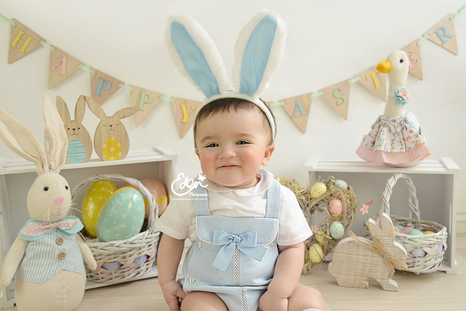Easter Digital Backdrop. Happy Easter Bunting Garland Eggs & Bunny ...