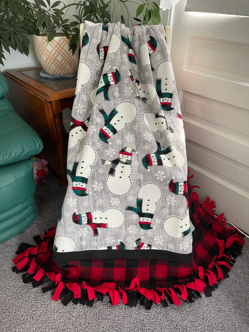 SNOWMEN FLEECE BLANKETS - Etsy