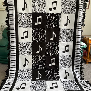 MUSIC NOTES FLEECE Blanket - Etsy