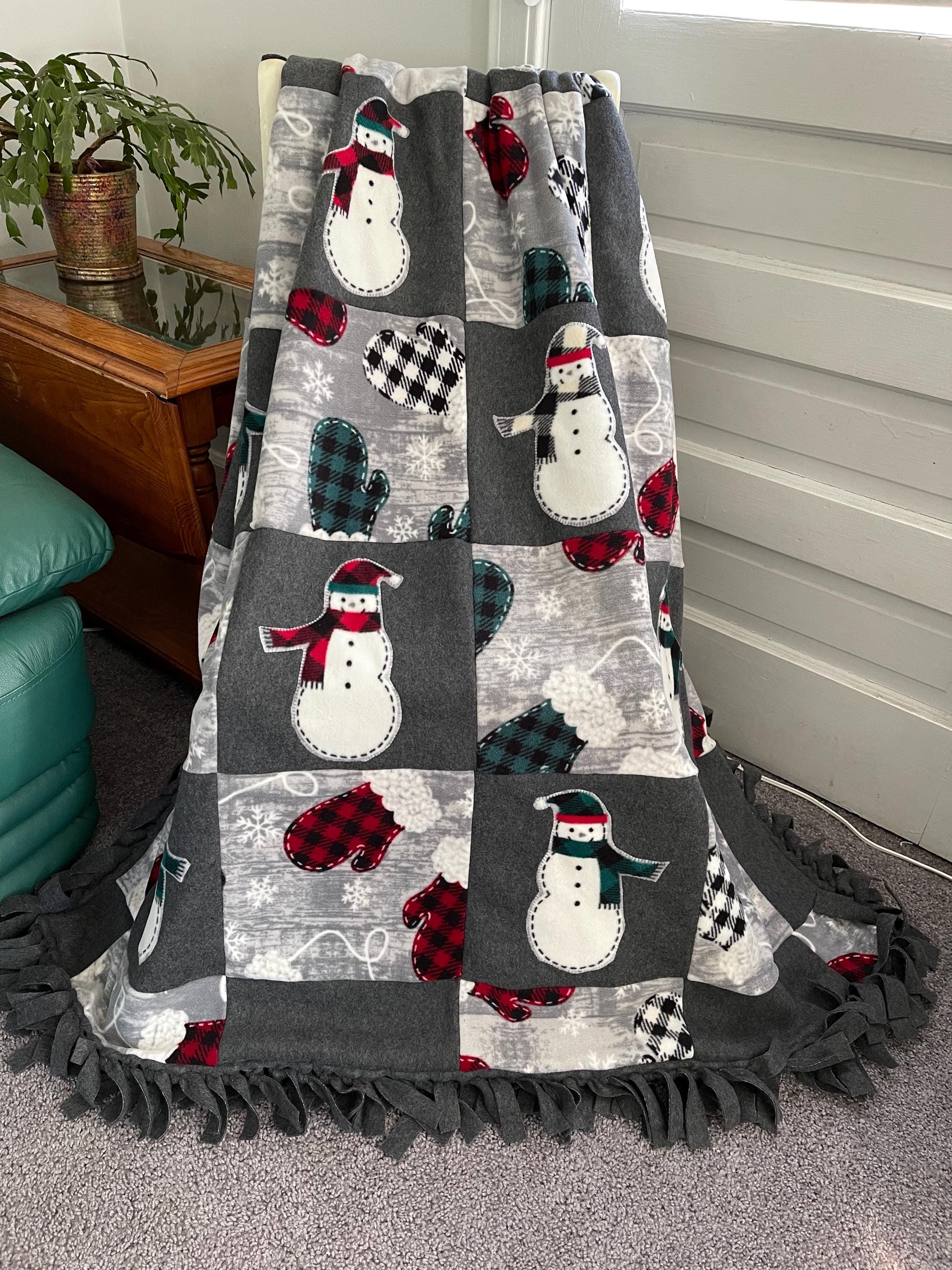 SNOWMEN FLEECE BLANKET - Etsy