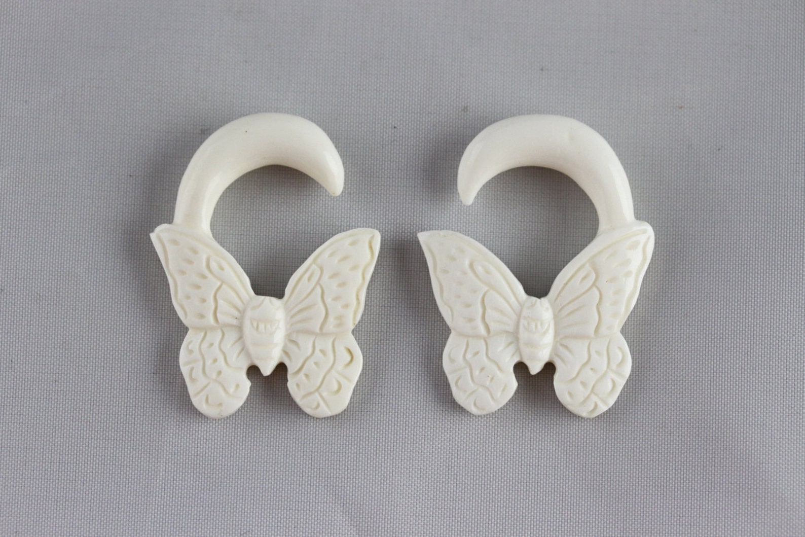 6mm White Butterfly Plugs 2 Gauge Carved Bone Butterfly - Etsy