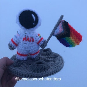 Crochet Pattern- One Small Step (astronaut on a Moon Base With Pride ...