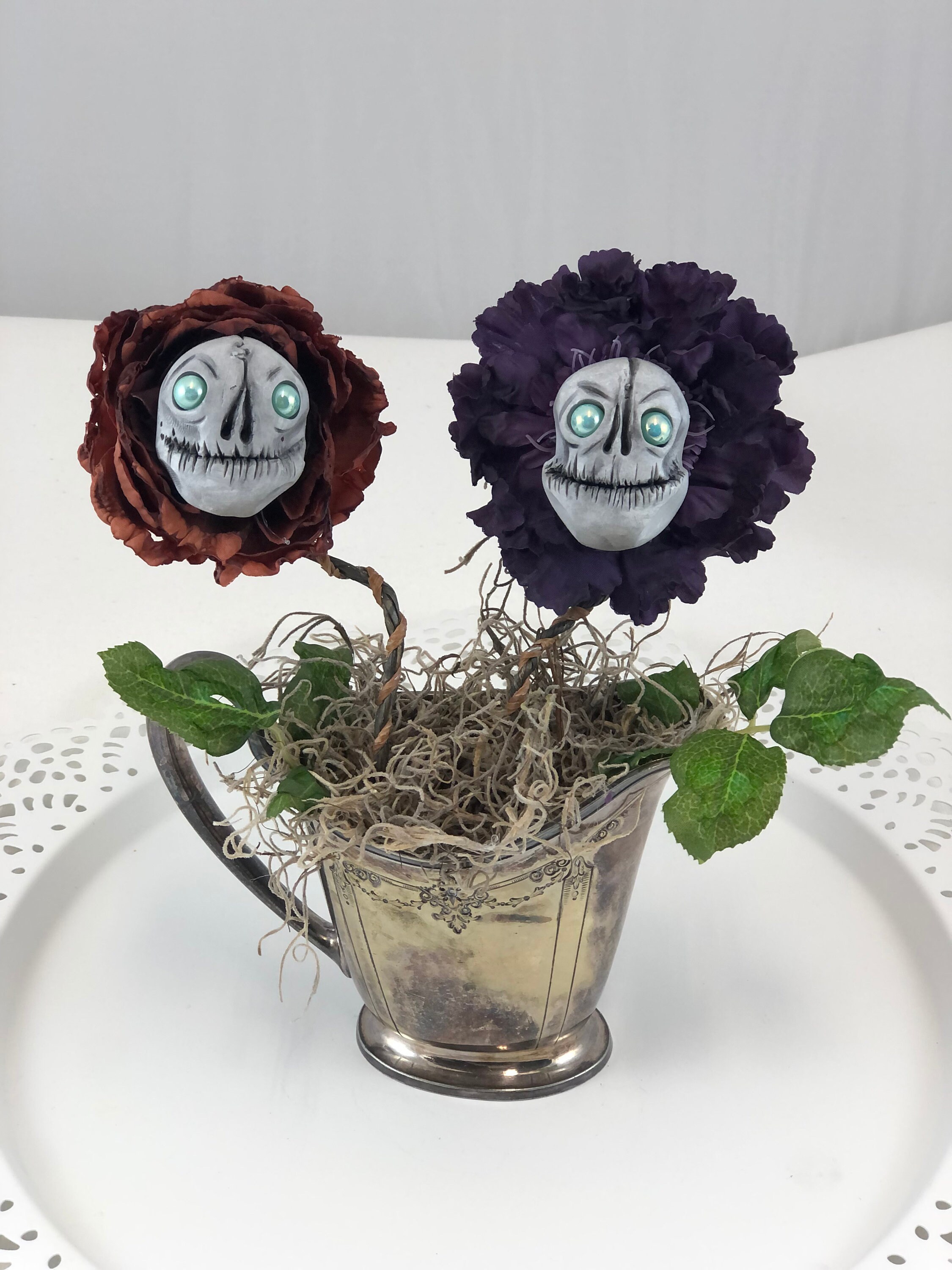 Wine Dead Daisies ~ ONE Dead Daisy ~ Burgundy Color ~ Spooky Flower ...