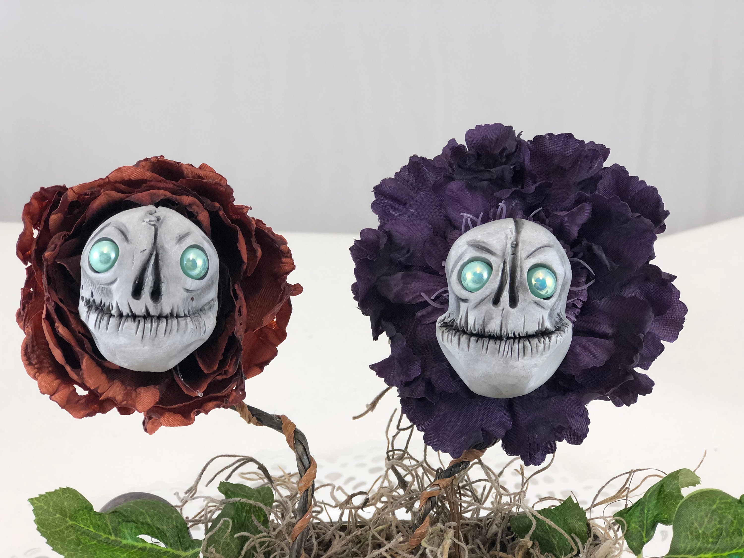 Wine Dead Daisies ~ ONE Dead Daisy ~ Burgundy Color ~ Spooky Flower ...