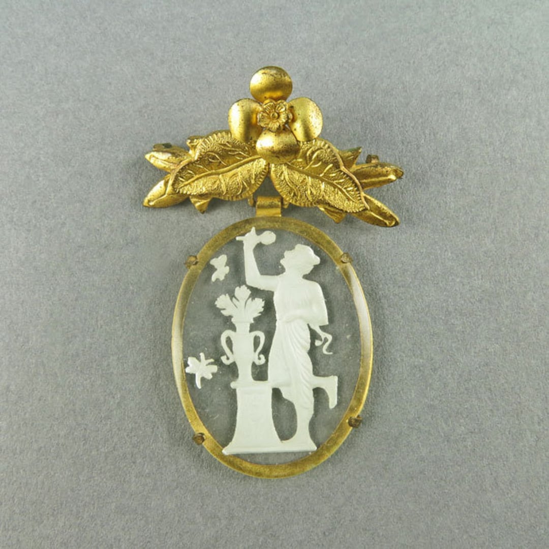 Antique Pin Reverse Intaglio Brooch Carved Glass Jewelry Antique ...