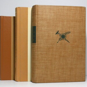 Vintage Books Tan Books Home Decor Bundle of 6 Hardcover | Etsy