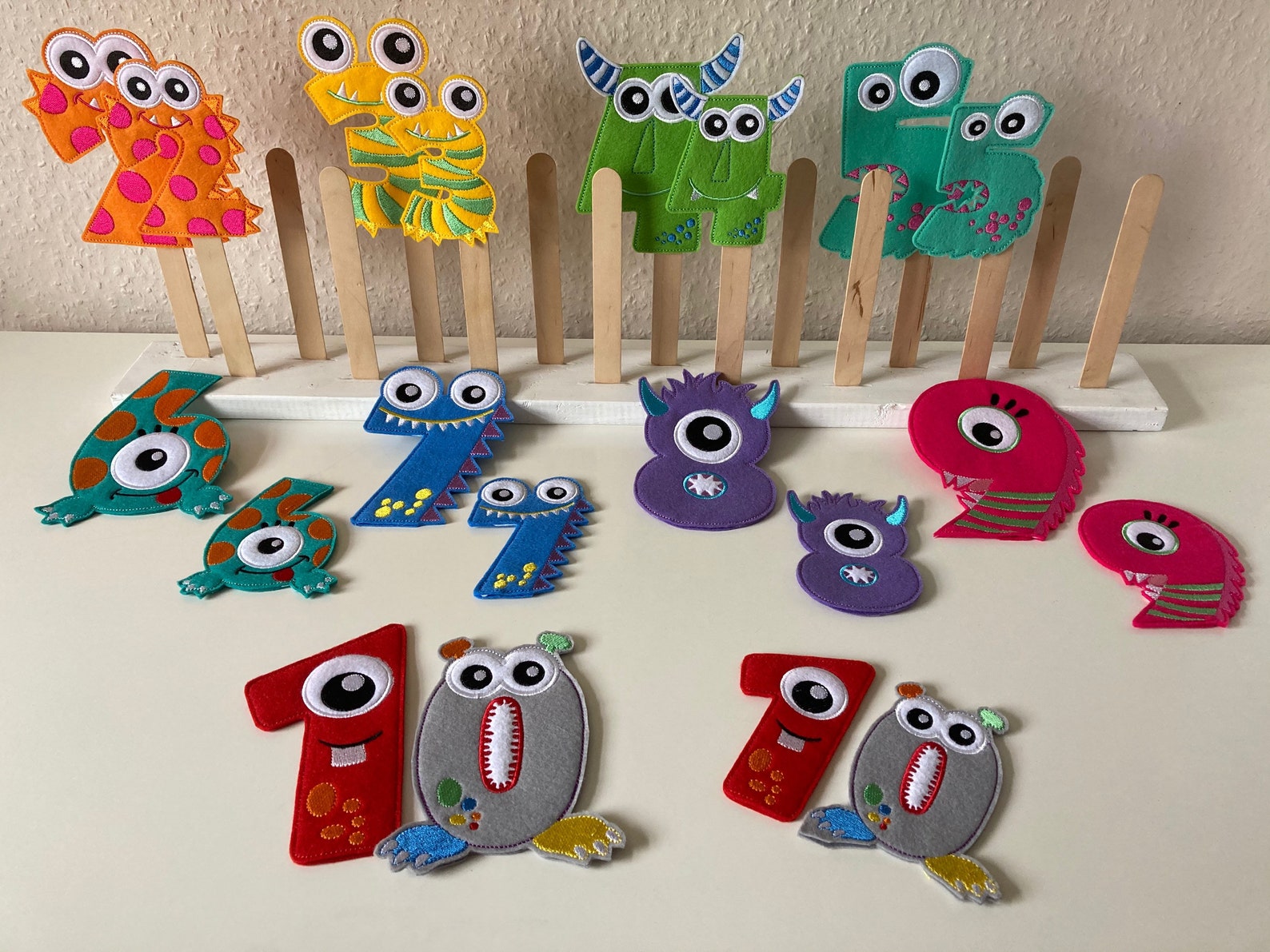 Monster Number Finger Puppets | Counting Aid | Number Finger Puppets ...