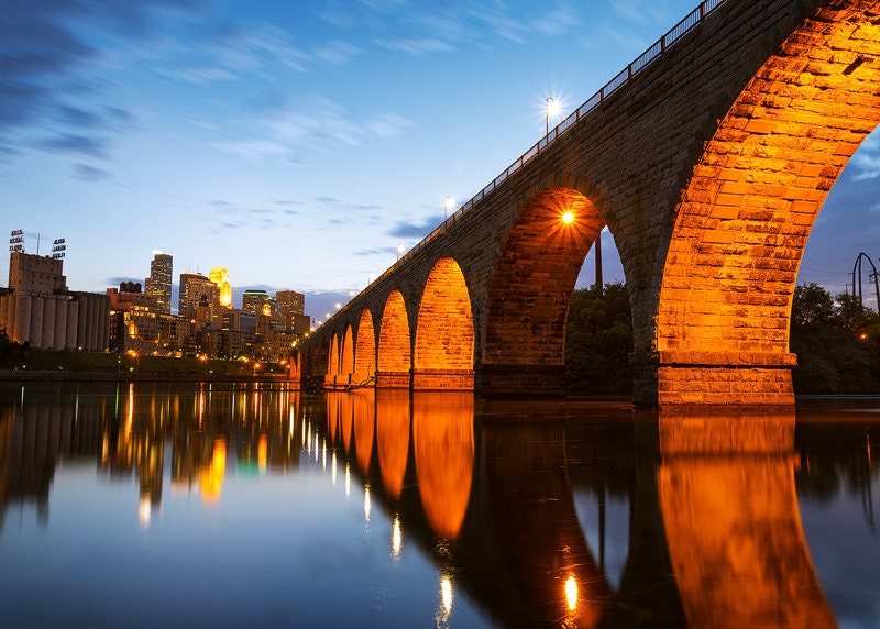Stone Arch Bridge Columns, Minneapolis, Minnesota, Mississippi River ...
