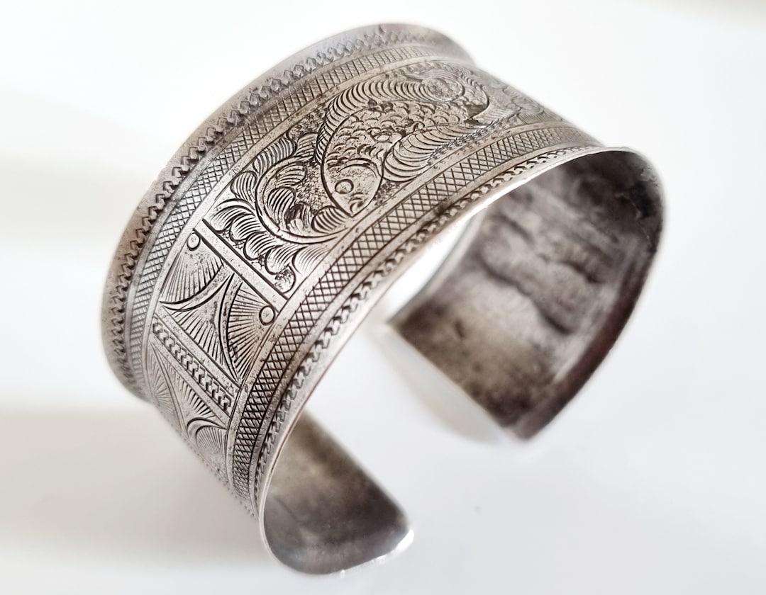 Antique Hill Tribe High Grade Silver Cuff, Akha/lisu/lahu Minorities ...
