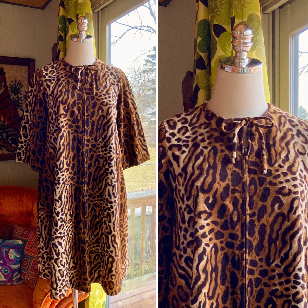 Vintage 60s Leopard Print Lounge Dress /vintage Dela-ann Style Vintage ...