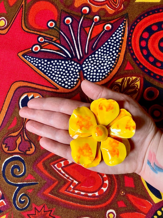 vintage flower power yellow - Gem