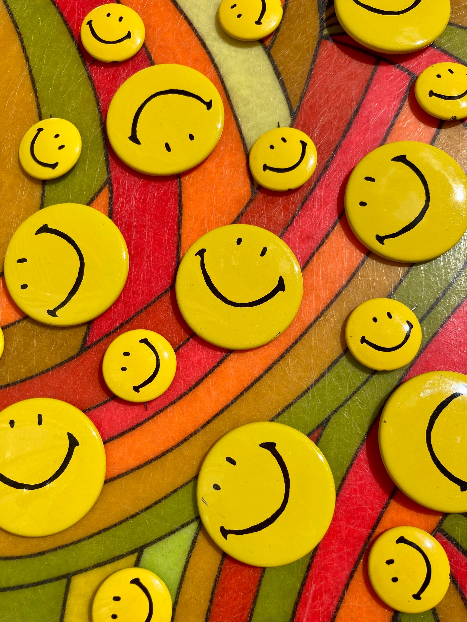 Vintage 70s Smiley Face Pin / Vintage Smiley Face Pin / - Etsy