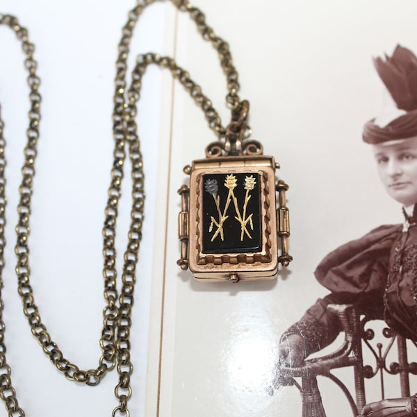 Gothic Locket - Etsy