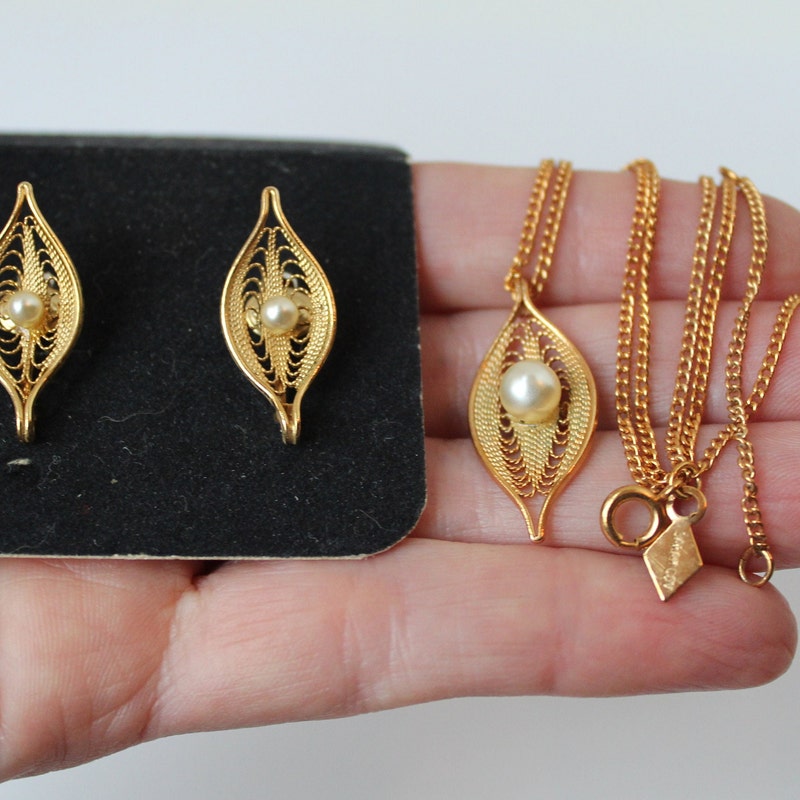 Sarah Coventry Vintage Jewelry - Etsy