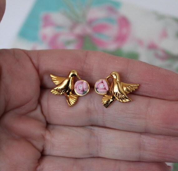 Vintage Avon 1980s Pink Porcelain Roses Hummingbird G… - Gem