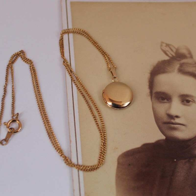 Simple Gold Locket - Etsy