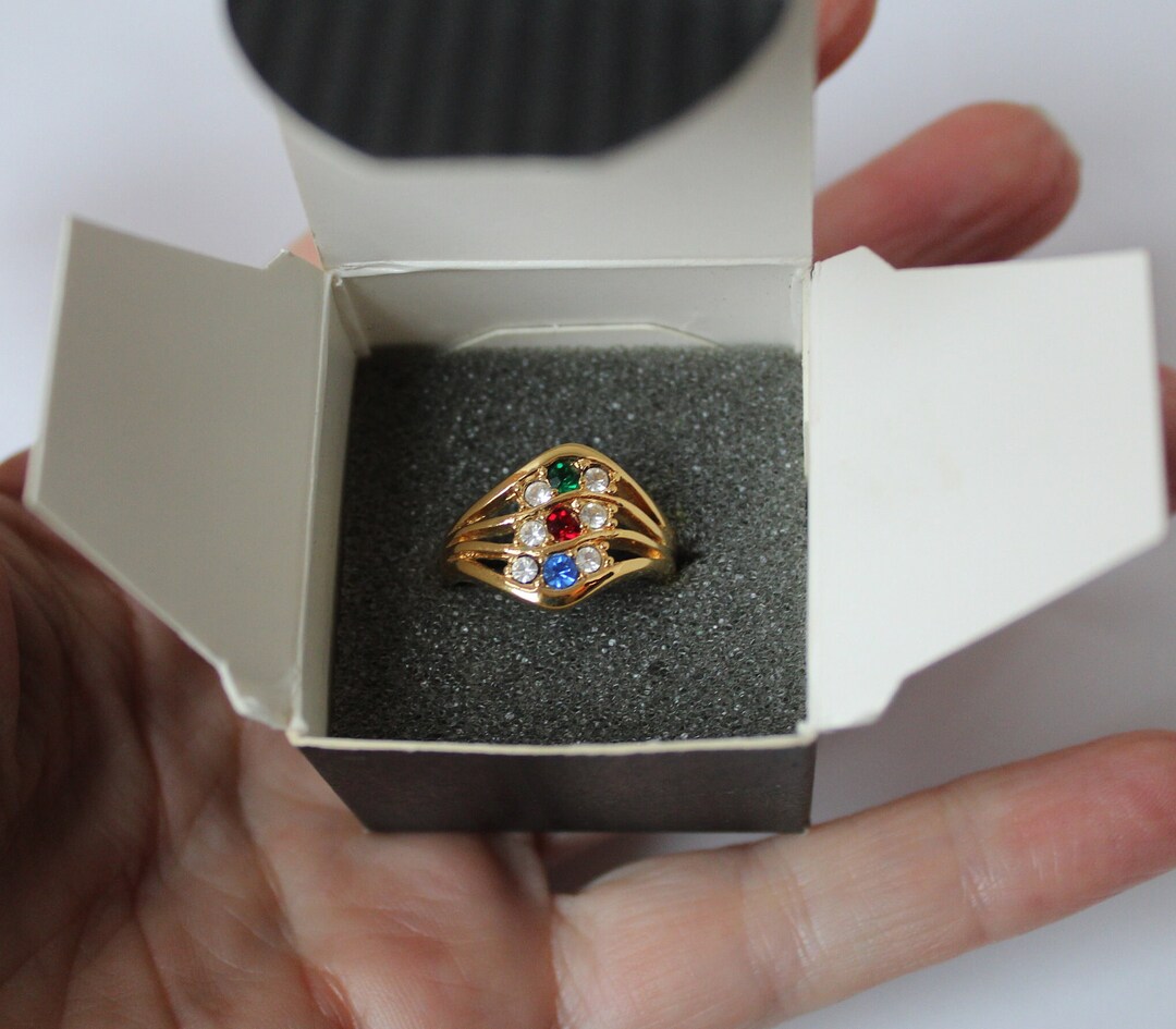 Vintage 1992 Avon sparkling Wave Ring Size 7 With Red, Blue, Green ...