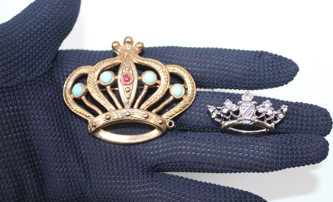 Lot of 2 Pieces, Royal Heraldic Style CROWN Pins Brooches, Gold Tone ...