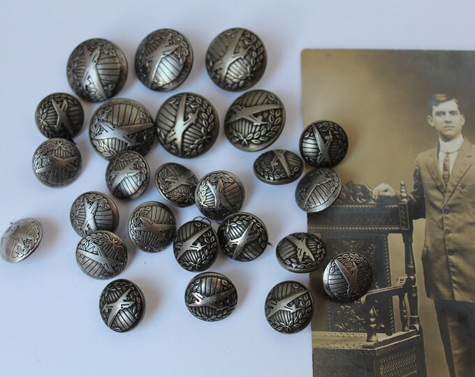Big Lot Vintage Airplane Aviation Pilot Button's, Waterbury CT Buttons ...