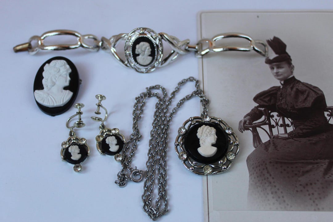 Vintage Mid Century Cameo Jewelry Set Black White Cameo Necklace Long 24 Silver Tone Chain ...