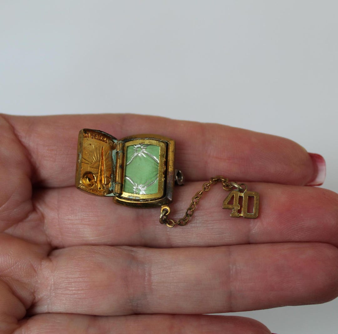 Vintage RARE 1939, 1940 Art Deco Era Worlds Fair Locket Pin With ...