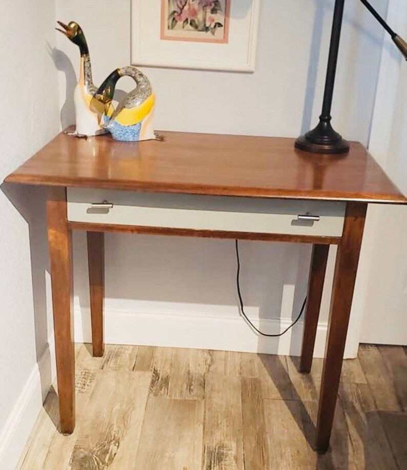Vintage MCM Mid Century Modern McCobb Style Maple Desk Kitchen | Etsy Vintage MCM Mid Century Modern McCobb Style Maple Desk Kitchen | Etsy