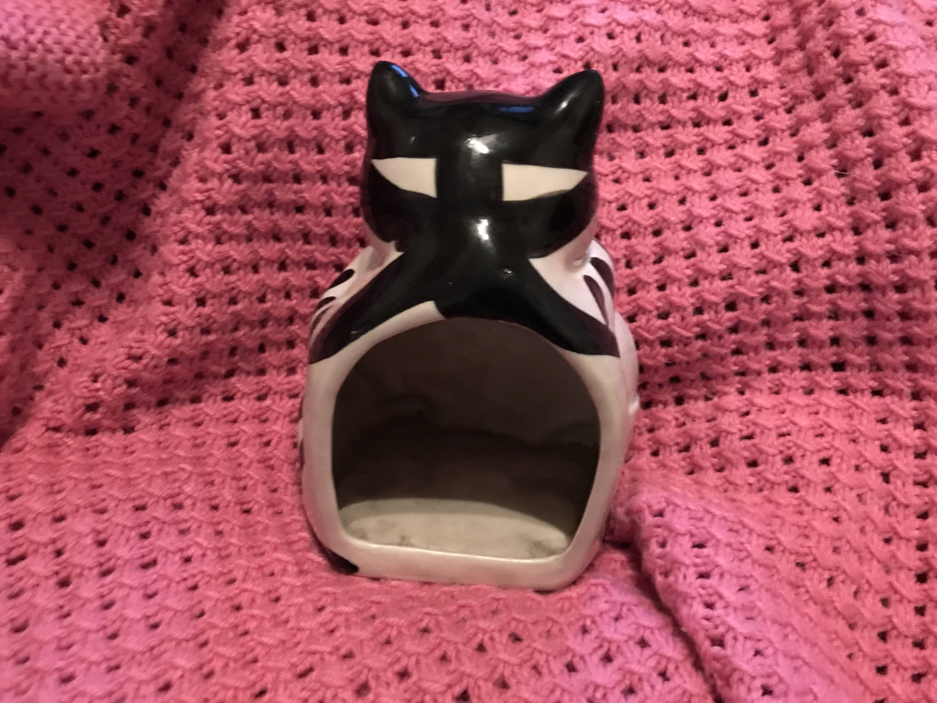 Adorable Black and White Tabby Tomcat Ceramic String Holder by ...