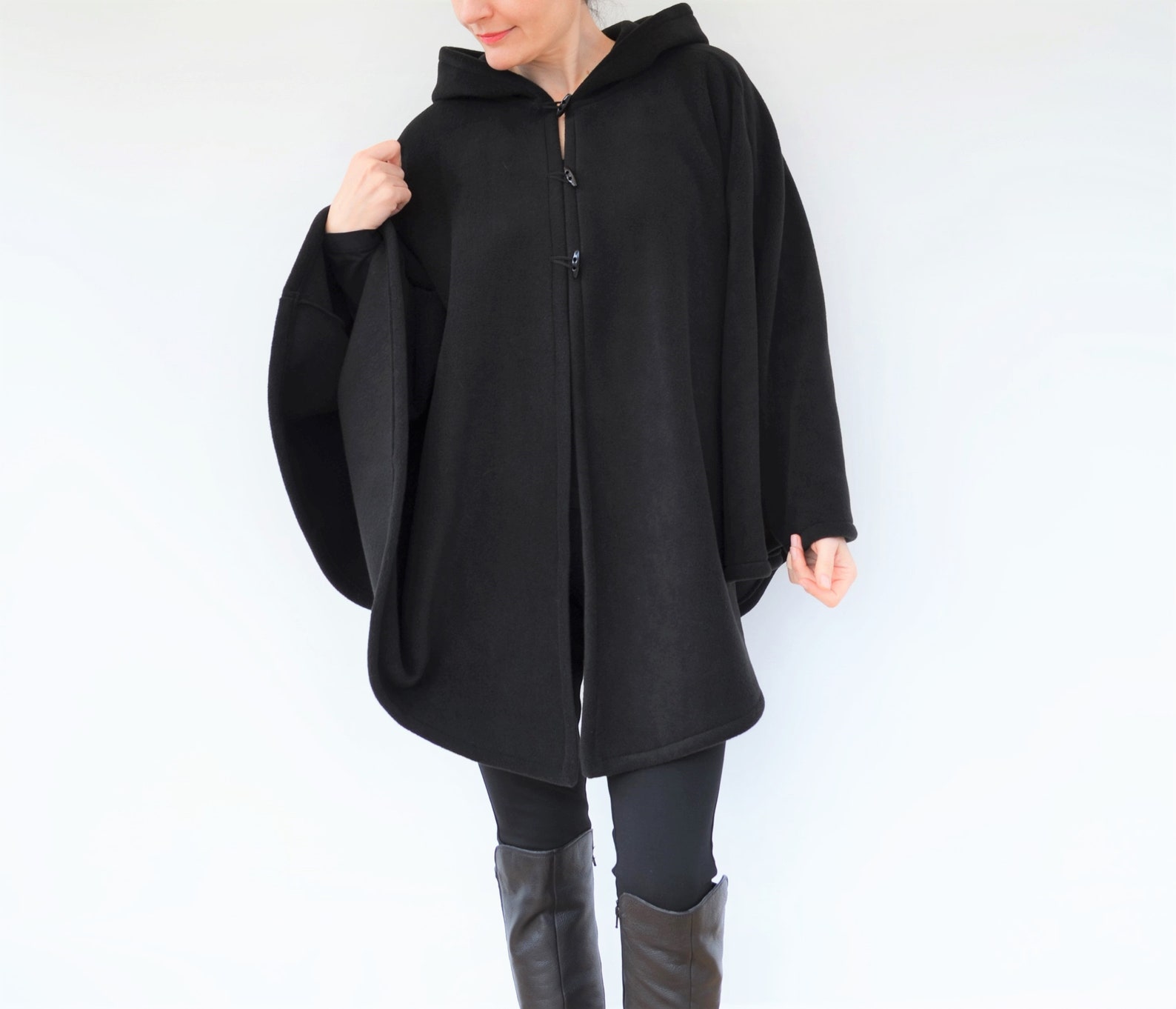Black Hooded Cape Coat – Warm Fleece Winter Poncho, Cosy Hooded Cloak ...