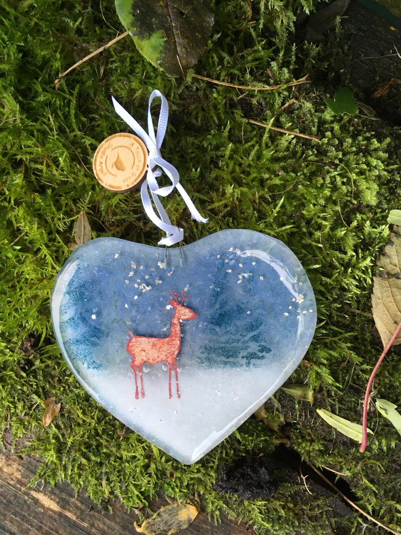 Fused Glass Winter Stag Heart Reindeer Heart Decoration - Etsy UK