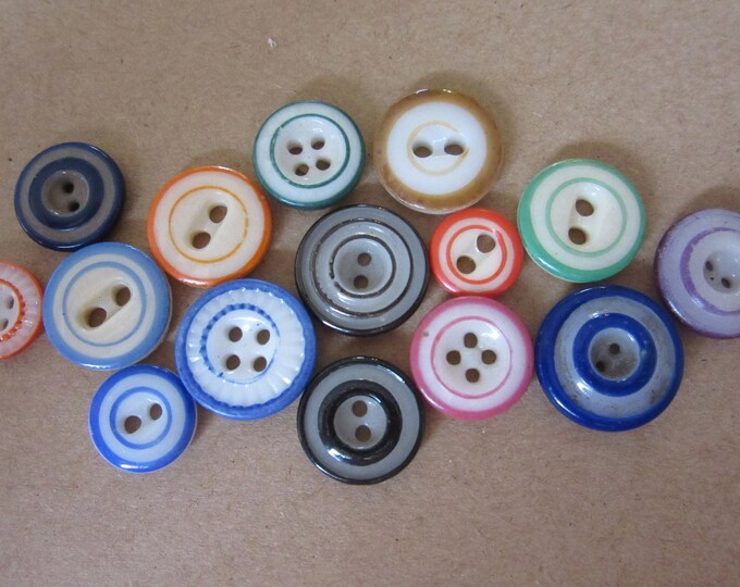 Lot of 15 Antique Sewing Buttons - China - Circles / Bullseye - Variety ...