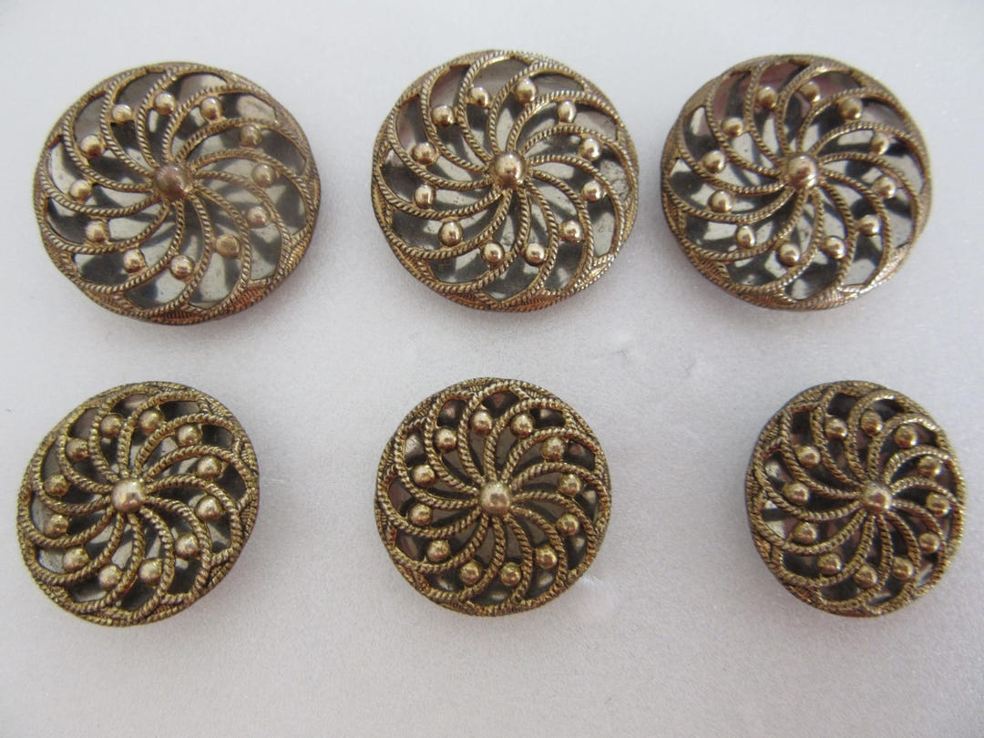 Set of 6 Vintage Twinkle Brass Sewing Buttons - 2 Sizes - Small and Medium - Openwork - Lovely ...