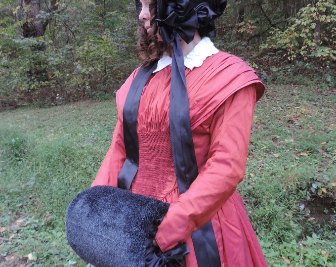 1840s Poke Bonnet and Muff Set - Etsy