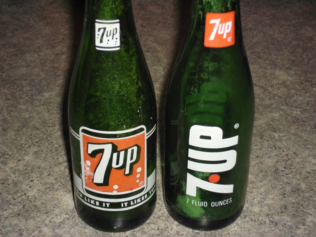 2 Vintage 70s 7up Bottles - Etsy