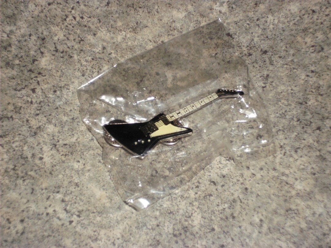 Vintage Gibson Explorer Guitar - Metal Enamel Pin - Etsy