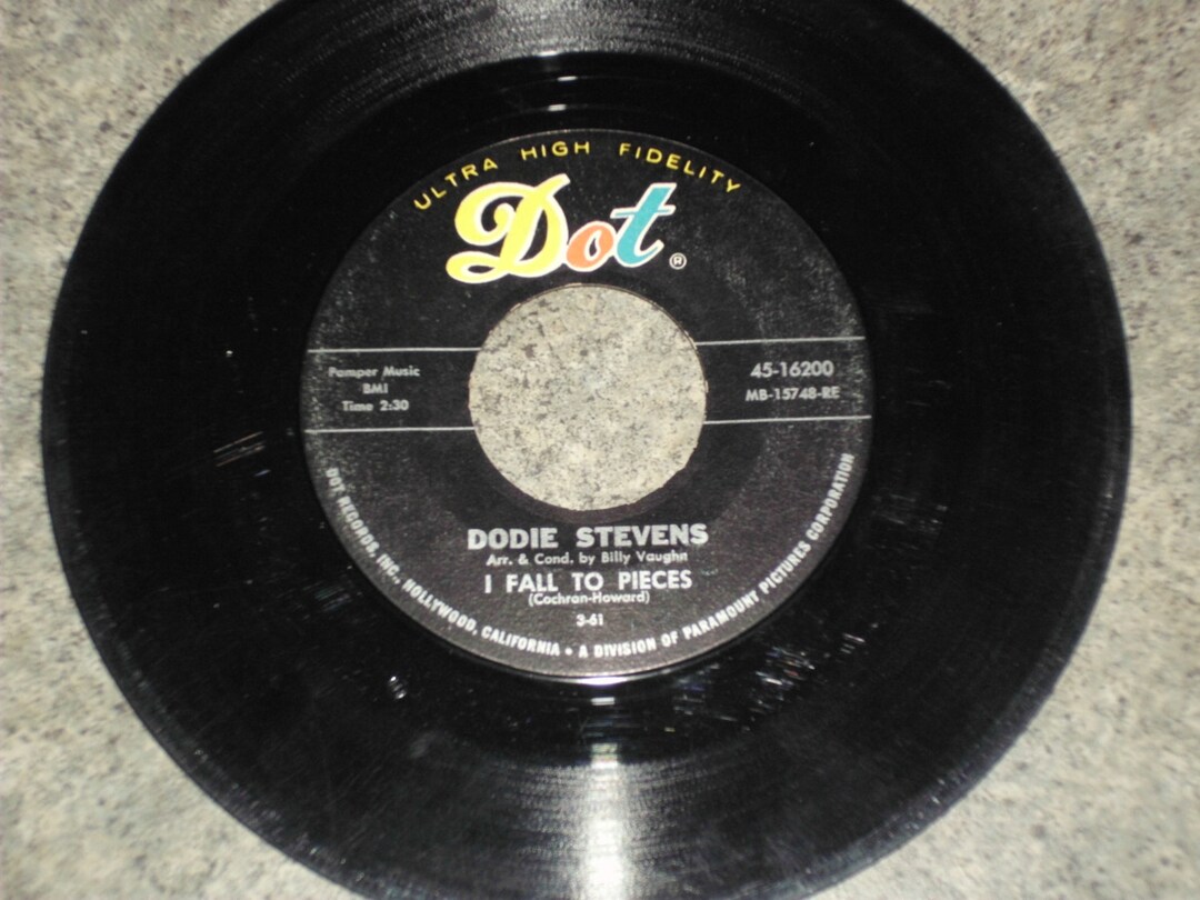 Vintage Vinyl - Dodie Stevens - I Fall to Pieces - Dot - 45 RPM Record ...