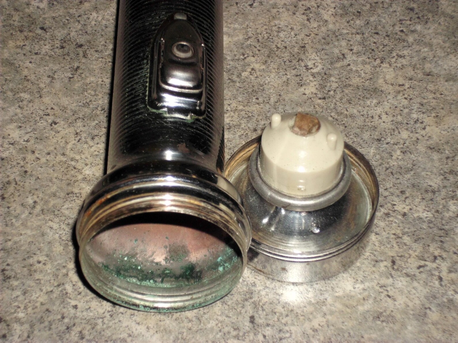 Vintage 70s Eveready Chrome Flashlight - Etsy