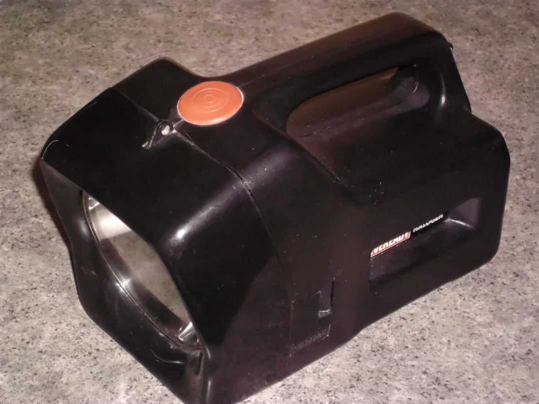 Vintage 80s Eveready Halogen Flashlight - Etsy