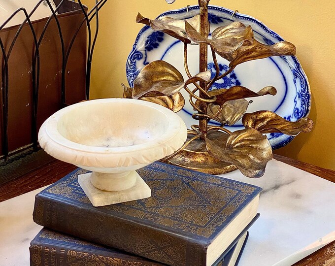 Magnificent Italian Alabaster Bird Bath - Etsy