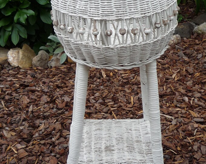 Large Vintage White Wicker Planter Fernery UNIQUE Porch Decor - Etsy