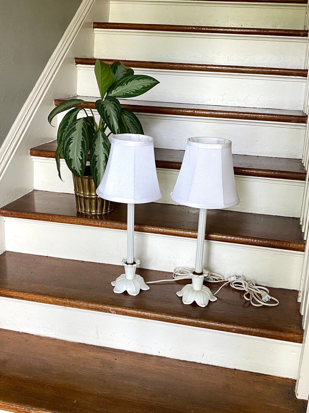 Gorgeous Pair Vintage Milk Glass Table Lamps Cottage Core Beauties see ...