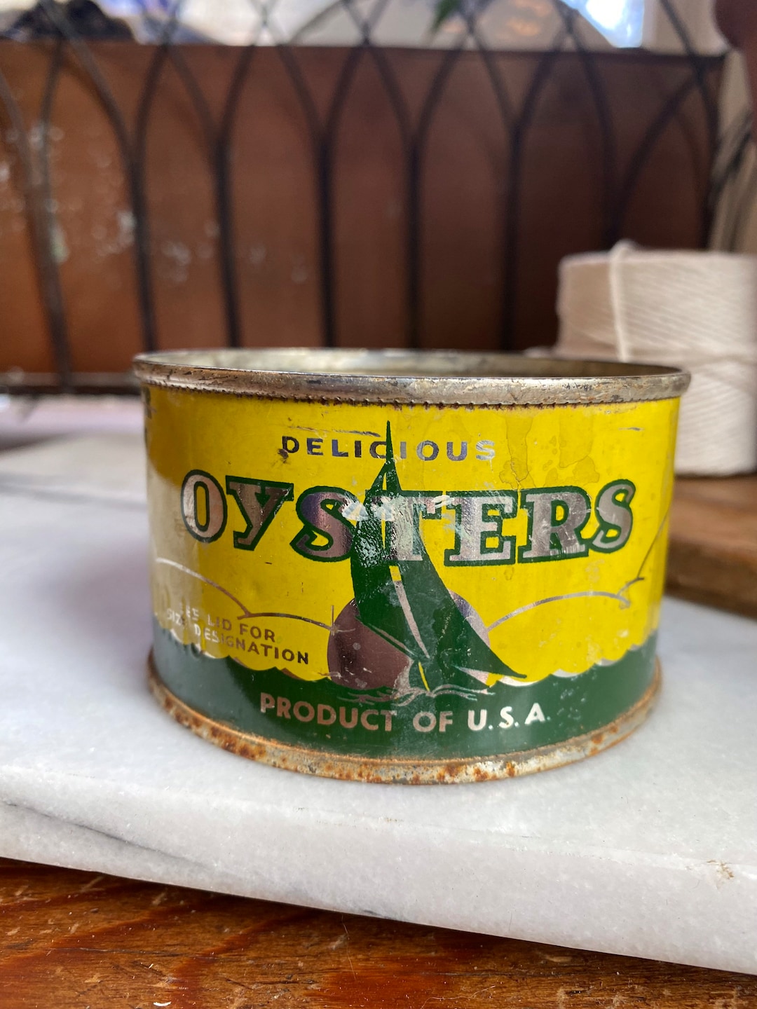 Beautiful Green & Yellow Oyster Tin Beach House Shelfie! - Etsy