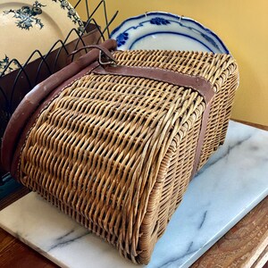 Fabulous Antique English Fishing Creel With Leather Trim Perfect Cabin ...